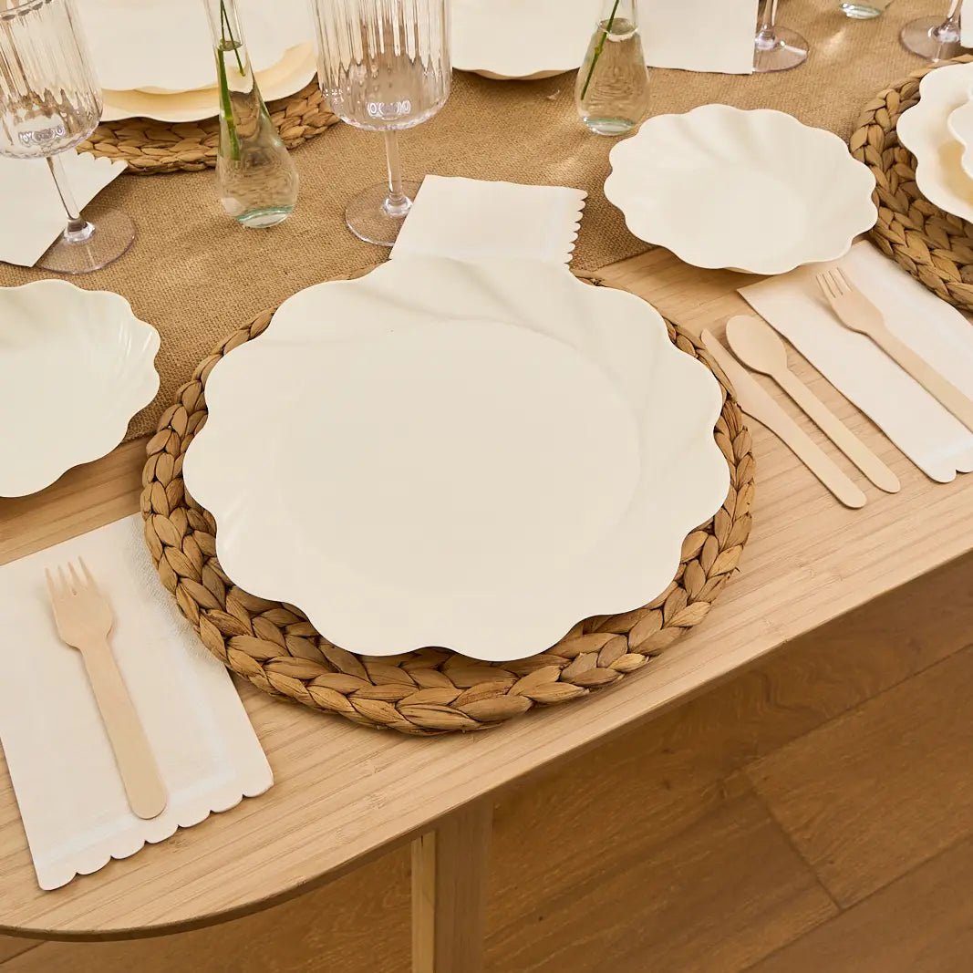 Compostable Salad Plate (Cream) – Periwinkle Rose